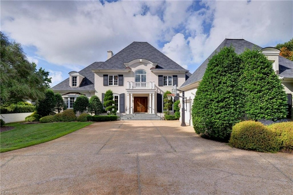 807 Riverside Drive Photos